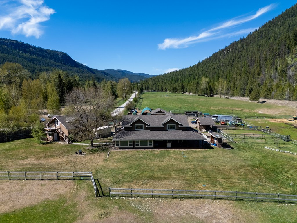 3850 Blythe-Rhone Road, Westbridge