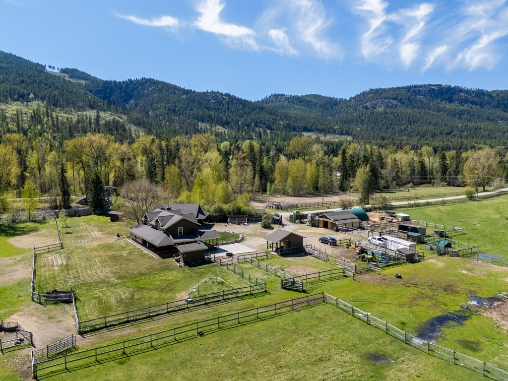 3850 Blythe-Rhone Road, Westbridge